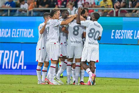 Dove Vedere Napoli Milan In Streaming E In Tv Spazio Milan