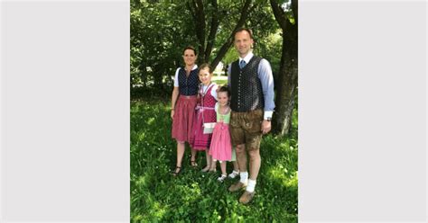 Trachtenvoting Birgit Aus Linz