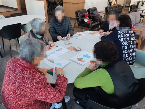 위례데이케어센터 공간기능훈련 칠교 놀이~ 성남하남송파강남서초 재활 주야간보호 최고급 시설서비스 네이버 블로그