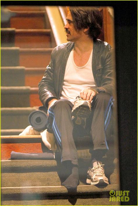 Full Sized Photo Of Colin Farrell Yoga Classs Headband 02 Photo