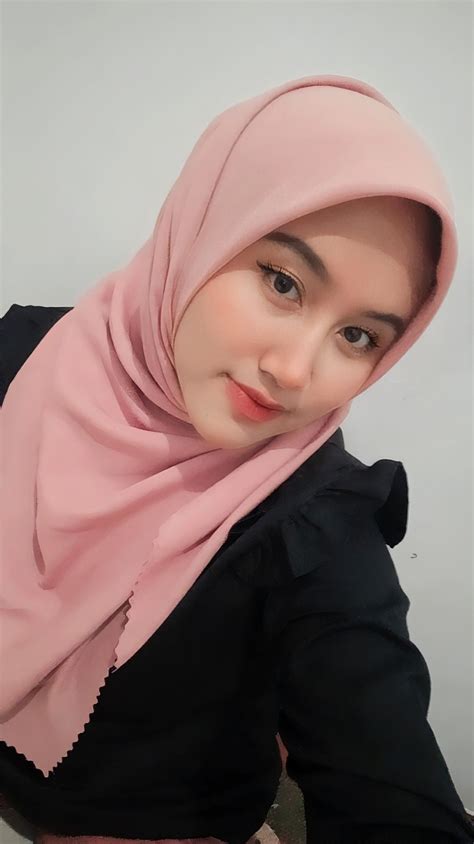 Kumpulan Abg Dan Mama Muda Dada Besar Ketat Dan Nonjol Tante Bohay