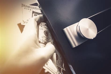 The Risks And Consequences Of Hiding Assets In Divorce Dads Divorce