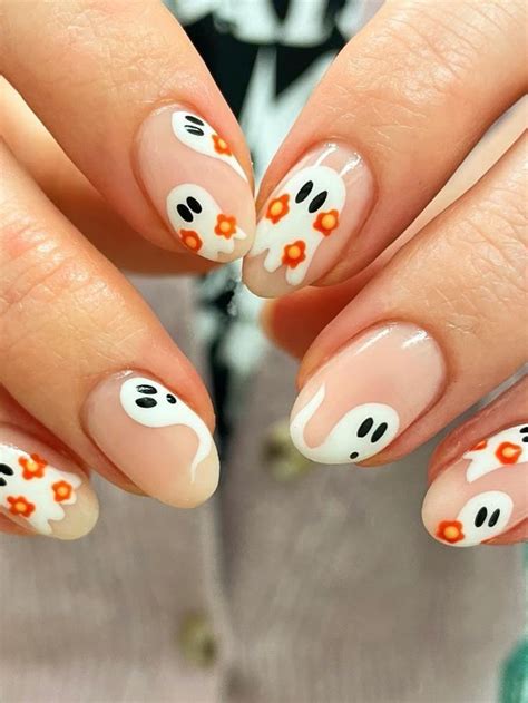 Cute Ghost Nails