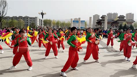 清水县举行2023年全民健身广场舞展演图 天水在线