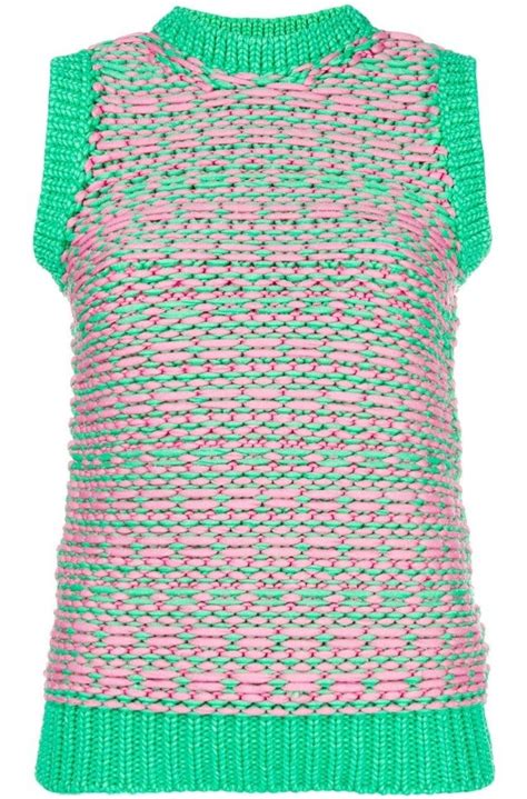 Why Everyone Is Fond Of The Show Sex Education And How To Recreate Looks Of Protagonists