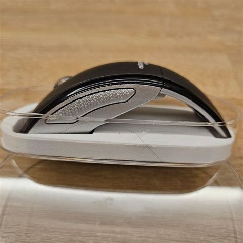 Bnib Wireless Mouse Computers Tech Parts Accessories Mouse Mousepads On Carousell