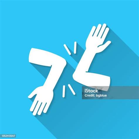 팔꿈치 범프 참신 인사 파란색 배경아이콘 긴 그림자가 있는 플랫 디자인 아이콘에 대한 스톡 벡터 아트 및 기타 이미지 아이콘 팔꿈치 부딪히기 3차원 형태 Istock