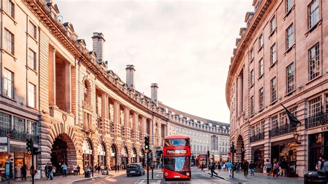 15 Unwritten Rules That Everyone Should Know Before Visiting London