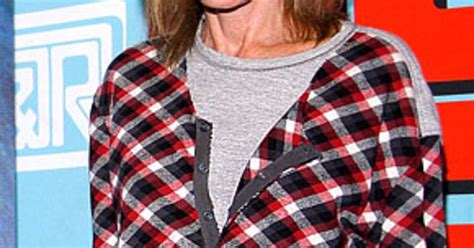 Carly Simon Reveals Identity Of You Re So Vain Man Us Weekly