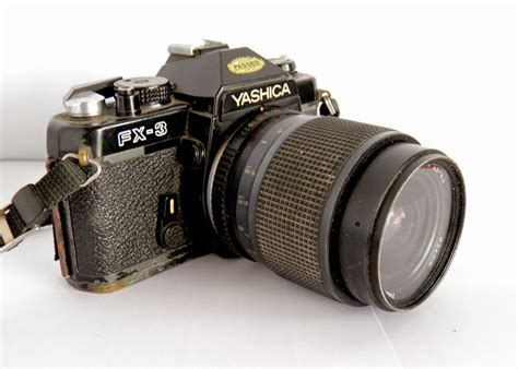 Koleksi Musium Photografi Indramayu CAMERA ANALOG SLR YASHICA FX