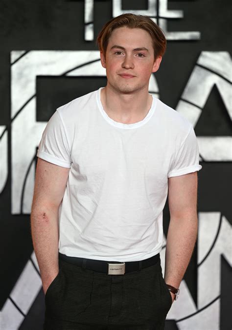 Kit Connor Updates On Twitter 📲 Kit Connor Kit Connor At The Gray Man Netflix Premiere In