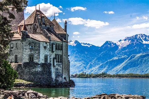 Montreux in der Schweiz Sehenswürdigkeiten am Genfersee