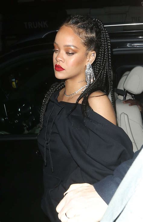 Rihanna Arrives At British Vogues Fashion And Film Party 2020 04