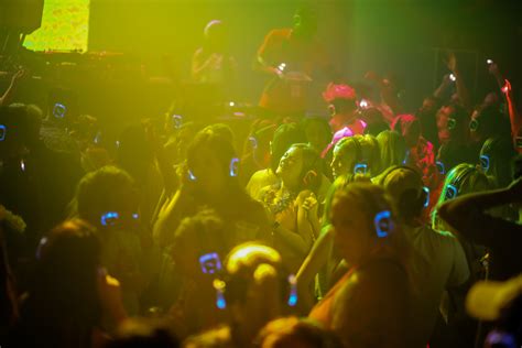 Y2k Silent Disco Dance Party The Vogue