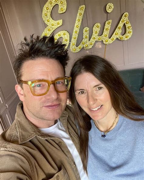 Jamie Olivers Beachside Vow Renewal Sparks Fan Comments About Special