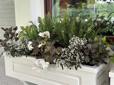 Seasonal Containers Samanthas Gardens Garden Landscape Design