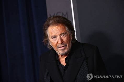 83세 알 파치노 4개월 아들 양육비로 월 4천만원 지급 파이낸셜뉴스