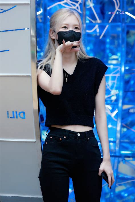 Rosé Airport Airport Style Rose Outfits Fall Outfits Rosé Body