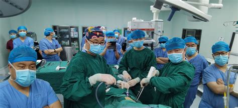 携手共进 推动发展：田子强副院长在辽宁省胸外科会议展示先进技术 河北医科大学第四医院