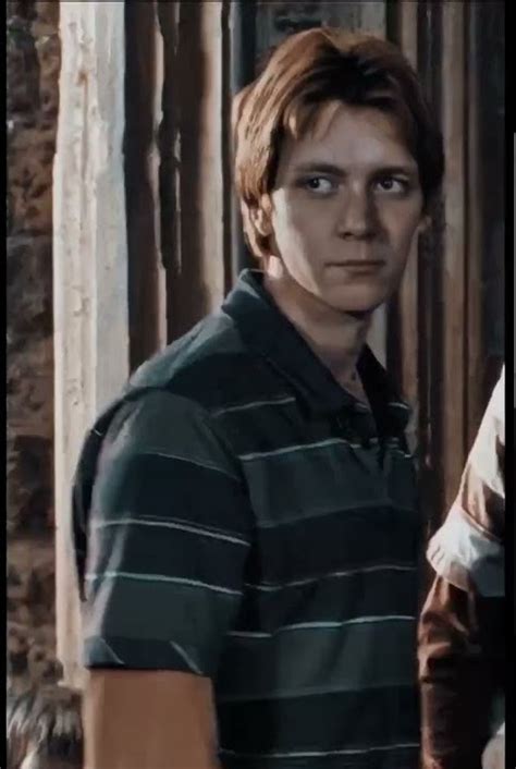 джордж Уизли простите что слишком короткий ролик гарри Потерр хогвартс Youtube