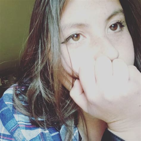 My First Selfie On This Community 🥺 Do You Like It 🥺 Rselfie