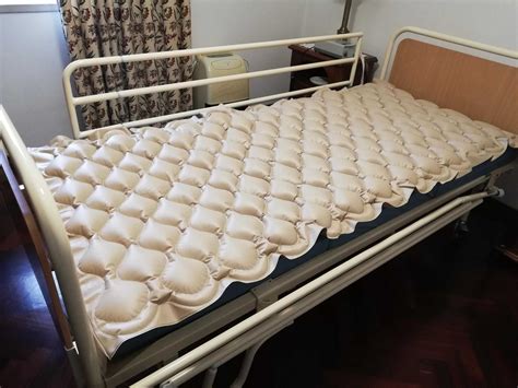 Cama Articulada Manual Invacare Usada Charneca De Caparica E Sobreda Olx Portugal