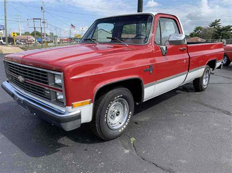 1983 Chevrolet C10 Pickup Red RWD Automatic Silverado For Sale