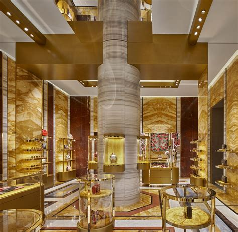 Dolce And Gabbanas Rome Store Features A Digital Fresco