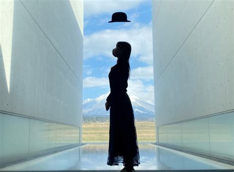 【植田正治写真美術館】福山雅治も師事した世界的写真家・植田正治の魅力を体感｜鳥取県伯耆町 Na Na（ナーナ）｜鳥取・島根のグルメ、お