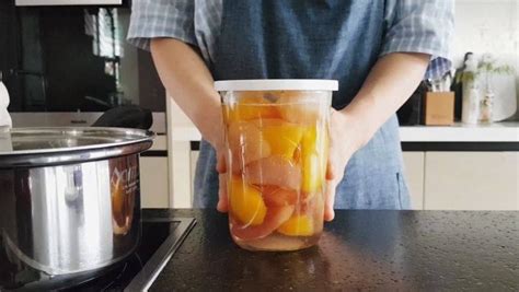 컷코 맛없는과일의변신 ⠀ 자두에 이은 오늘의 과일은 ⠀ 바로 복숭아 ⠀ 달콤한 향에 비해 밍밍한 맛만 느껴진다면