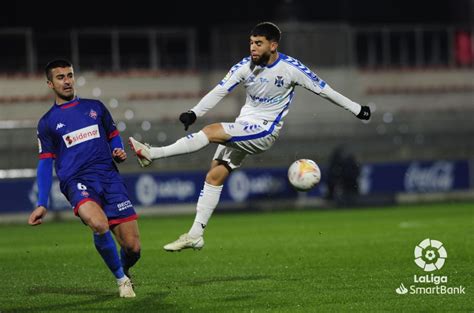 Crónica del SD Amorebieta 1 1 CD Tenerife El Tenerife suma pero no remata al Amorebieta