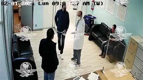 Despiden A Director De Hospital Del IMSS Por Vacunar A Su Hijo Contra COVID