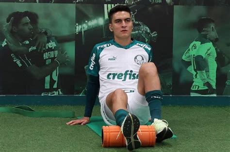 Palmeiras Surpreende E Encaminha Saída De Atuesta Entenda