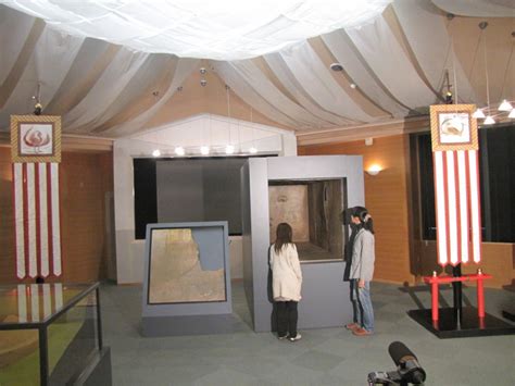 特別史跡キトラ古墳壁画の複製陶板複製対象天井北壁東壁西壁南壁の5面及び床面実績紹介大塚オーミ陶業株式会社