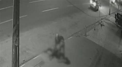 Vídeo Homem morre após ser esfaqueado em frente a igreja de Feira de
