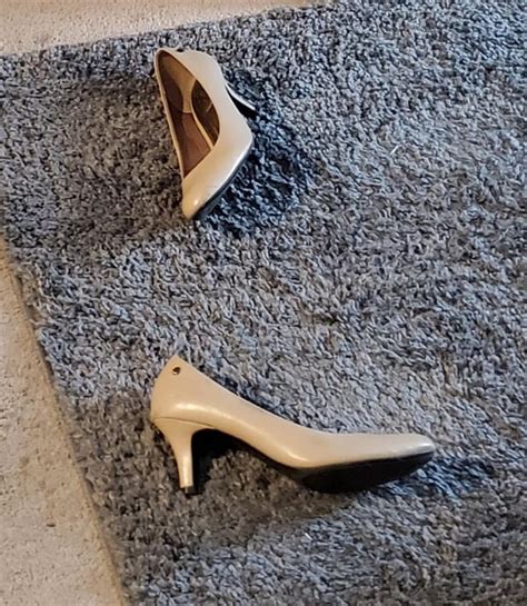 Which Ones Should I Cum My Wifes Heels Or My Mother In Law Heels 👠