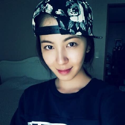 더쿠 진짜 소시 될뻔도르였던 배우 김동욱 와이프