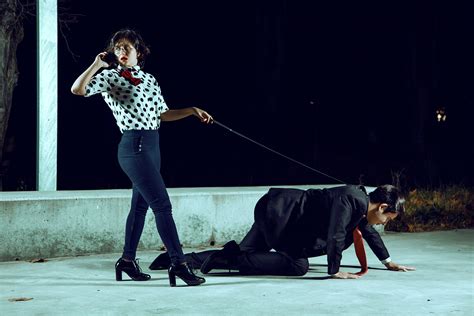 Esta Pareja Tiene Una Relación Ama Esclavo A Tiempo Completo