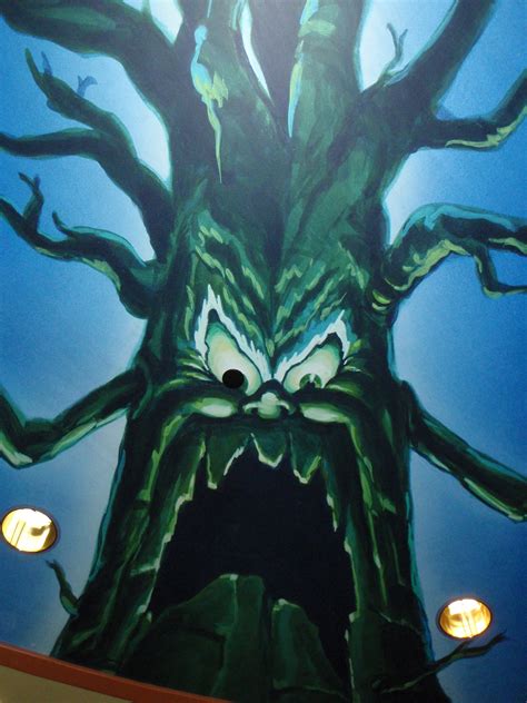 Filmic Light Snow White Archive Snow White At The World Of Disney Store