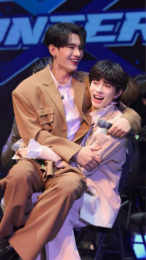 ปักพินโดย Ѫѳѳп🌜🌜 ใน 𝕭𝖑 คู่รักที่น่ารัก