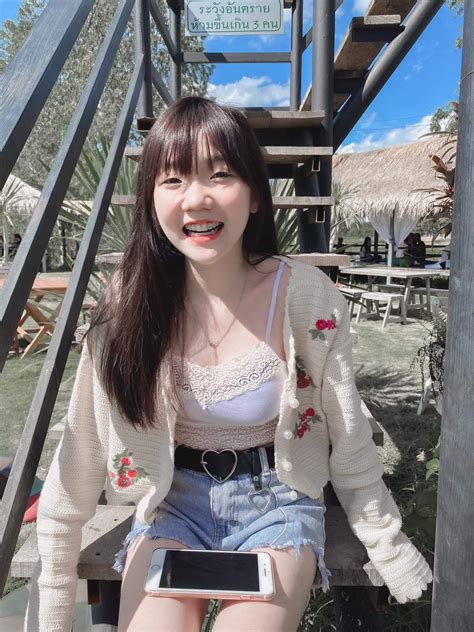 น่ารักเรียบร้อยสดใสสาวหมวยมอปลายผมย Student Cute Girls Th
