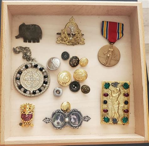 Vintage Smalls Small Miniatures I Spy Display Pieces Metal