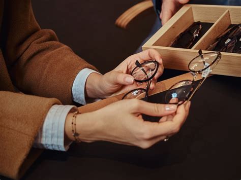 Find Your Perfect Eyeglasses Frame A Guide To Choosing Frames For