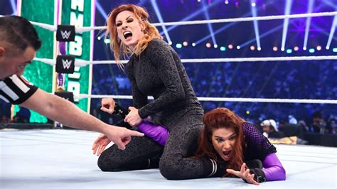 ベッキーがリタとの接戦を制して王座防衛。レッスルマニアでのビアンカ戦が決定【wwe】 Tokyo Headline