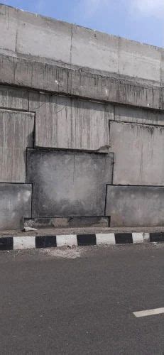 Rectification Service Of Re Wall At Rs 750meter In Faridabad Id