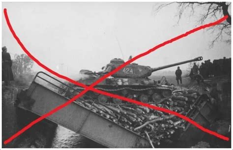 FOTO PHOTO 420 PANZER TANK WW2 JS 2 Russian Soldier Brücke EUR 1 00