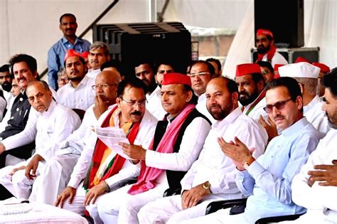 Samajwadi Party Chief Akhilesh Yadav During A Public Meeting In Support
