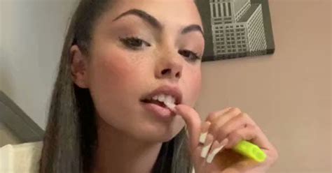 Vef Visto En Las Redes La Incultura De Esta Chica Nos Muestra Por