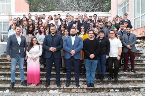 🎓 Центърът за изследване и прилагане на нови информационни и