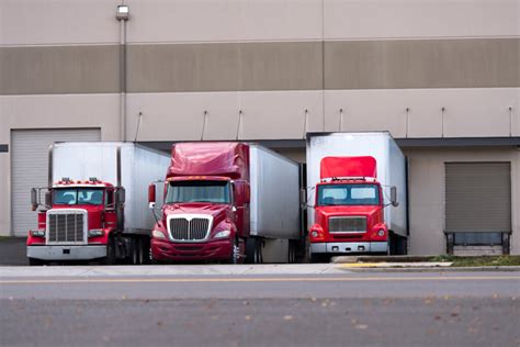 Loading Dock Etiquette And Tips All Drivers Should Know